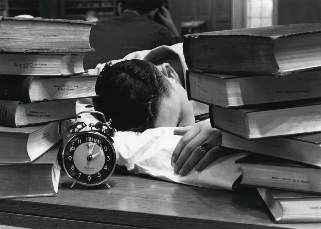 Library Naps: A Brief History – St. Thomas Libraries Blog