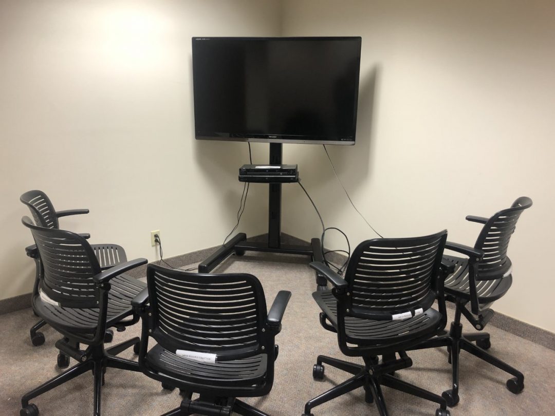 Booking A Viewing/Listening Room in the Library – St. Thomas Libraries Blog